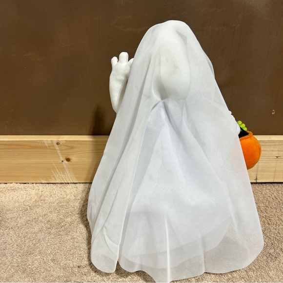 Hallmark | Holiday | Hallmark Halloween Ghost 2 Inches Tall Dance And ...